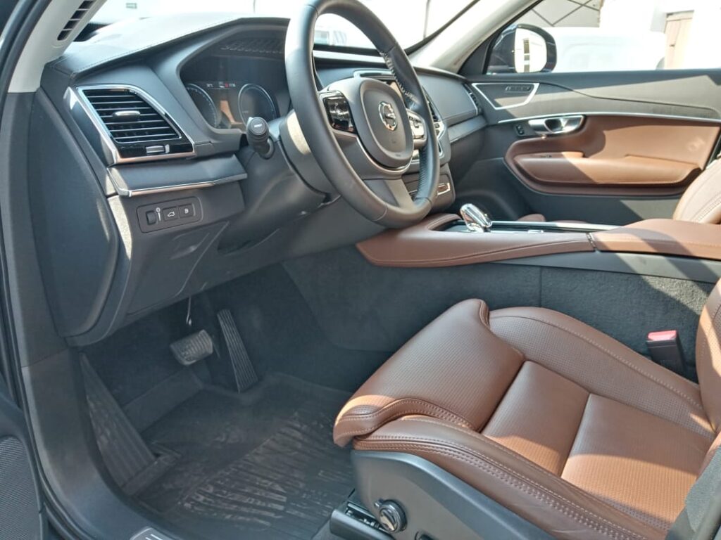 Volvo XC90 Inscription T8 eAWD Híbrido - Niis Automotriz